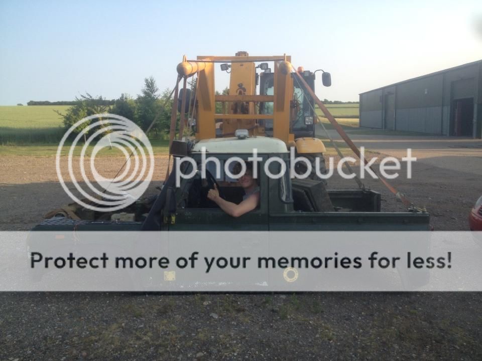 Edd's Defender 90 Rebuild from Rust to rut muncher | LandyZone - Land ...