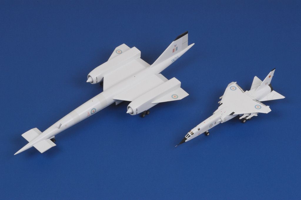 1/144th nuclear armageddon.....AVRO 730 and BAC TSR 2. - Ready for ...